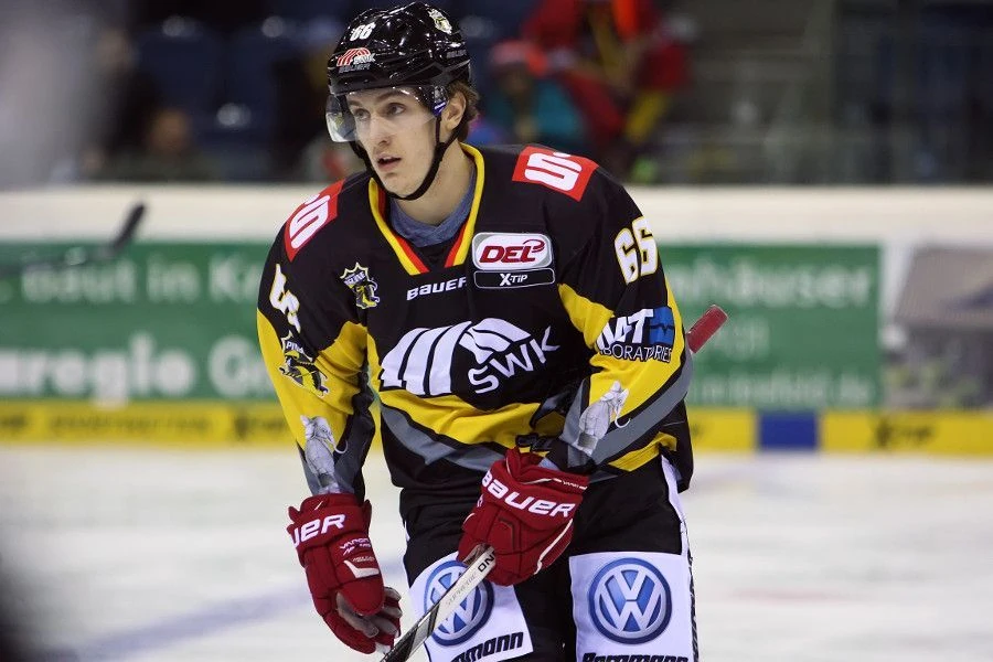 Verteidiger Max Faber kehrt nach Krefeld zurück