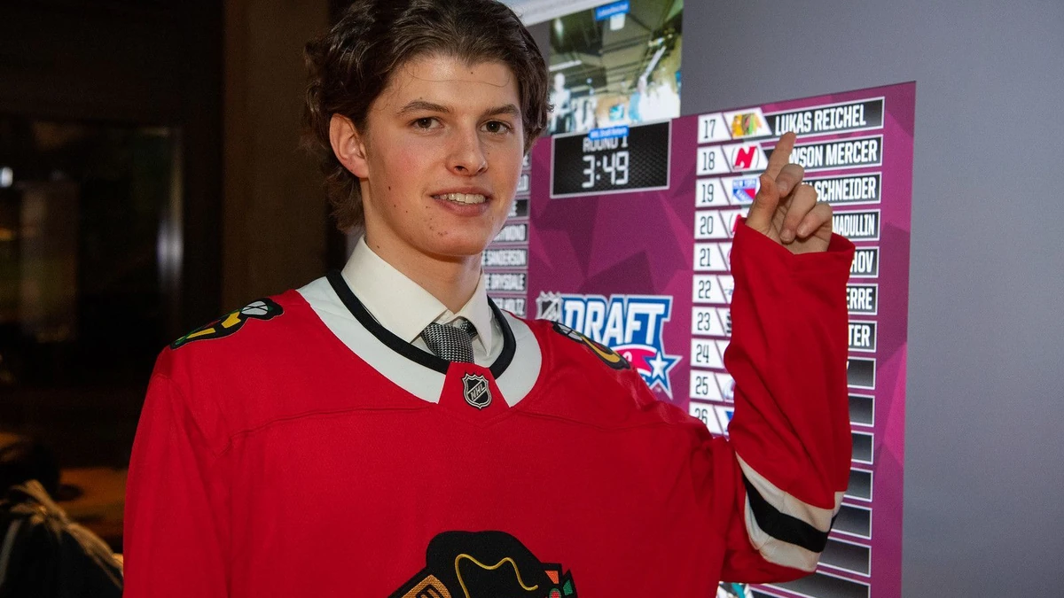 Lukas Reichel: „Das ist eine Riesensache! In einem Team mit meinem Idol“