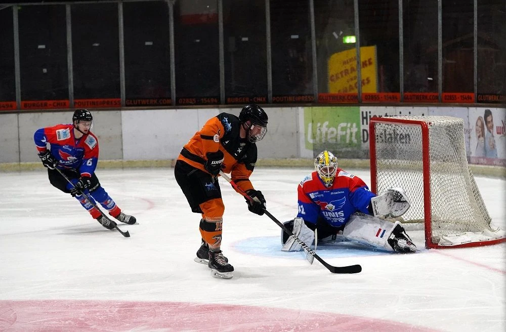 Pascal Behlau verletzt sich bei Niederlage gegen Heerenveen schwer